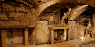 The Crucifixion Archives | uCatholic